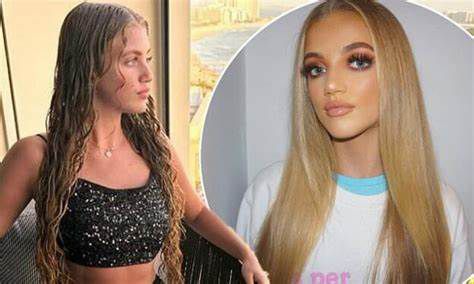 Princess Andre set to be the new face of Pretty Little Thing? – watts ...